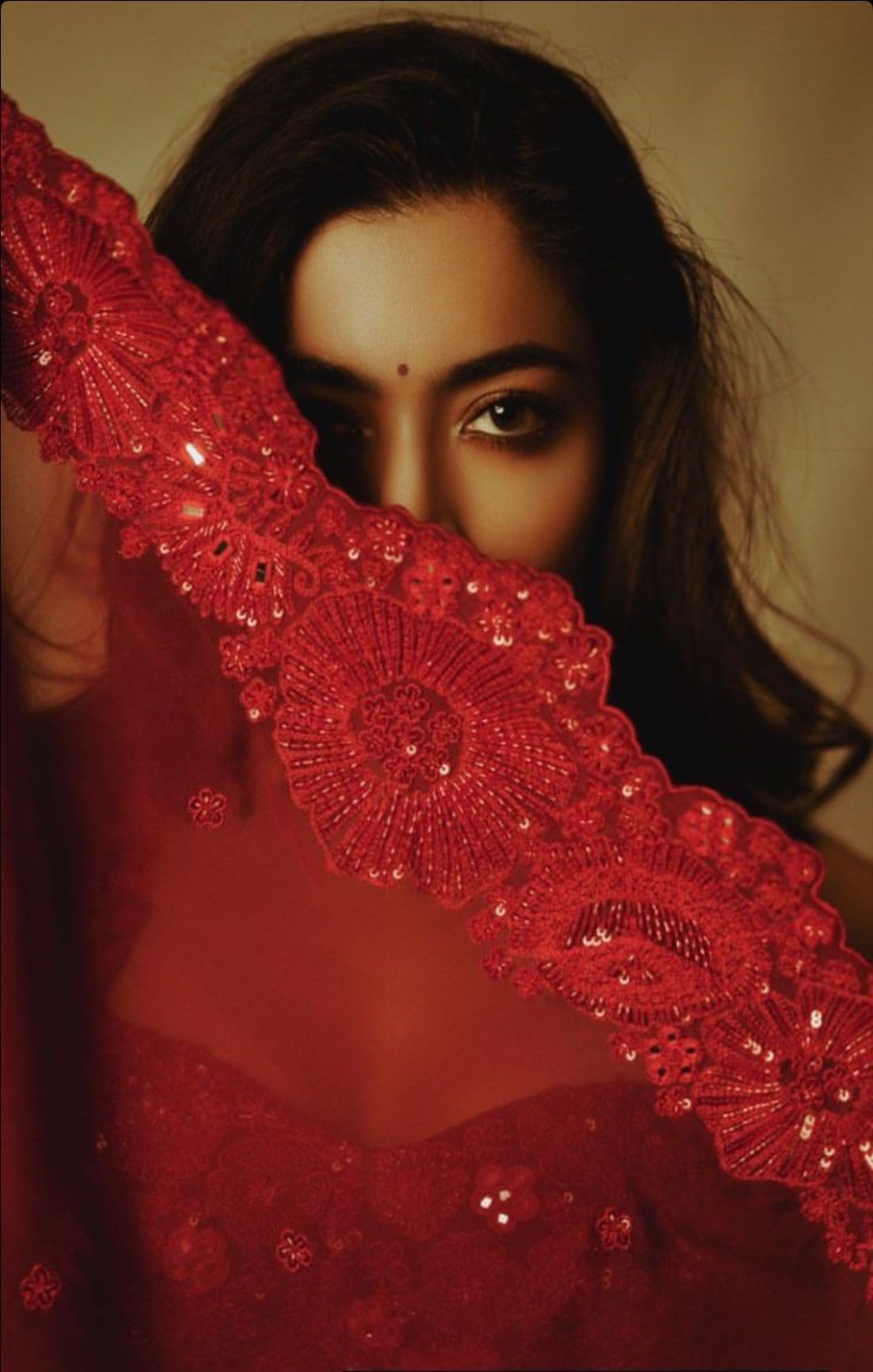 Ravishing Rashmika Mandanna Red Hot Clicks - TrackTollywood